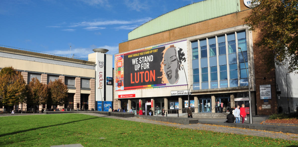Luton: The Five Minutes Spare Guide | Location Guides