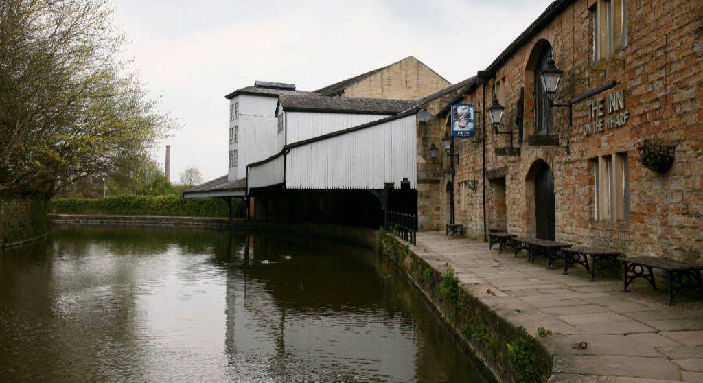 Burnley 12th-century Lancashire town on the River Calder.